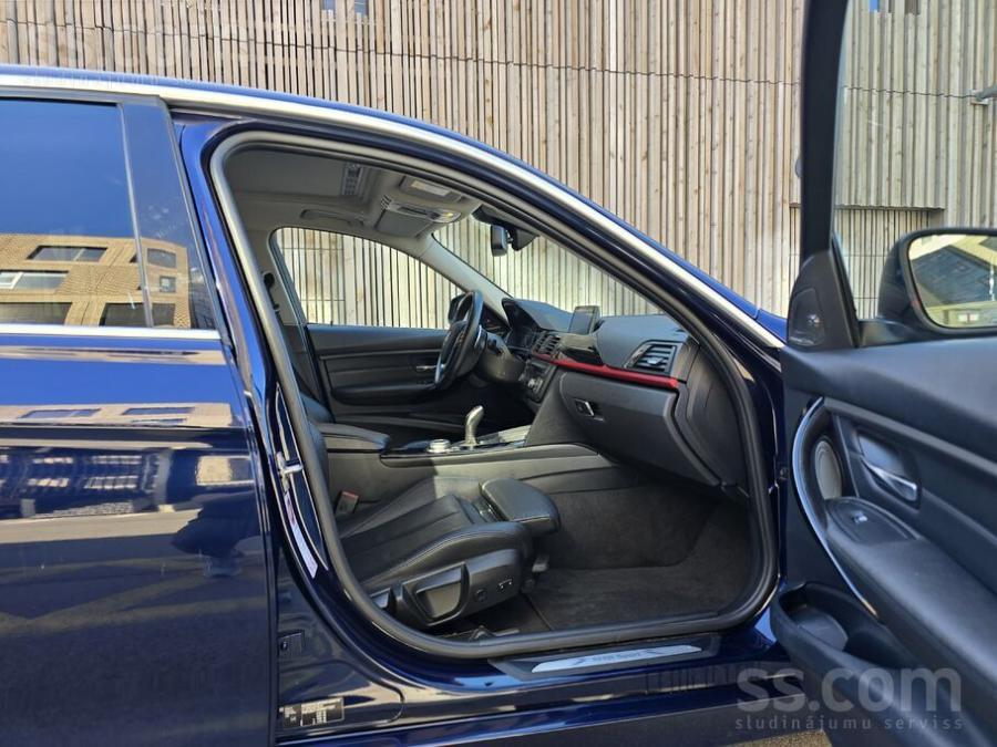 Blue BMW 330 2014 in Riga, with an engine capacity of 3.00 L and mileage of 156 thousand km for 14600 €, photo 12 on AUTOMOTO.COM.LV