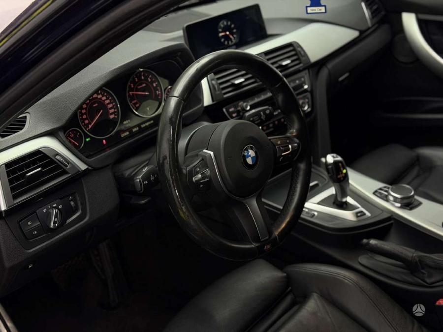 Blue BMW 330 2016 in Vilnius, with an engine capacity of 2.00 L and mileage of 232 thousand km for 14490 €, photo 9 on AUTOMOTO.COM.LV
