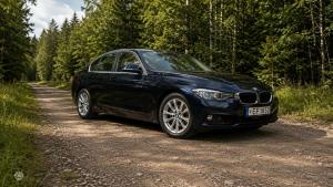 Blue BMW 330 2016 in Vilnius, with an engine capacity of 2.00 L and mileage of 222 thousand km for 12900 €, photo 8 on AUTOMOTO.COM.LV