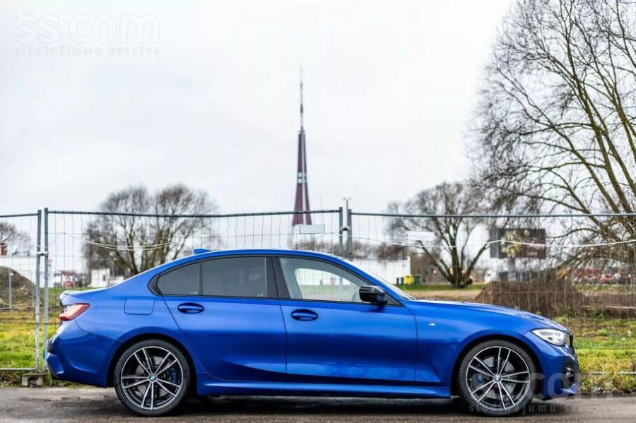 Blue BMW 330 2019 in Riga, with an engine capacity of 3.00 L and mileage of 195 thousand km for 23999 €, photo 5 on AUTOMOTO.COM.LV