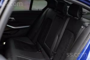 Blue BMW 330 2019 in Riga, with an engine capacity of 3.00 L and mileage of 195 thousand km for 23999 €, photo 19 on AUTOMOTO.COM.LV