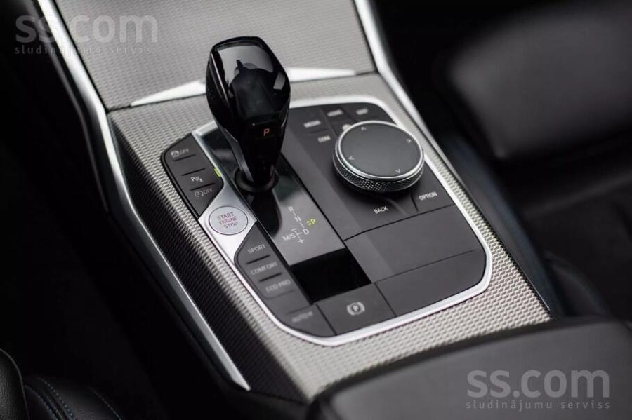 Blue BMW 330 2019 in Riga, with an engine capacity of 3.00 L and mileage of 195 thousand km for 23999 €, photo 21 on AUTOMOTO.COM.LV
