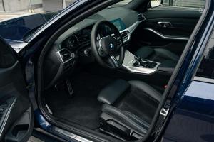 Blue BMW 330 2020 in Vilnius, with an engine capacity of 2.00 L and mileage of 50 thousand km for 27000 €, photo 16 on AUTOMOTO.COM.LV