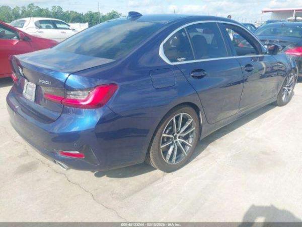 Blue BMW 330 2020 in Klaipeda, with an engine capacity of 2.00 L and mileage of 120 thousand km for 15900 €, photo 4 on AUTOMOTO.COM.LV