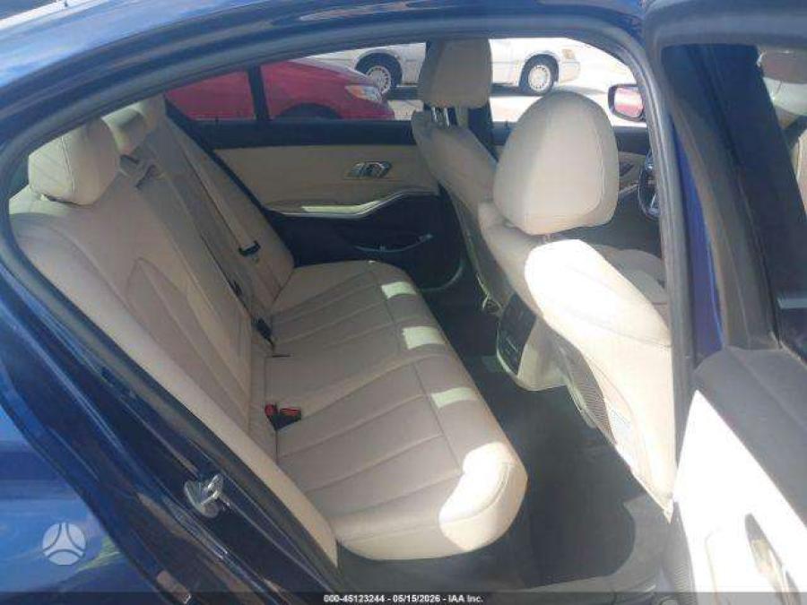 Blue BMW 330 2020 in Klaipeda, with an engine capacity of 2.00 L and mileage of 120 thousand km for 15900 €, photo 9 on AUTOMOTO.COM.LV