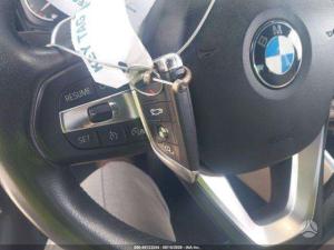 Blue BMW 330 2020 in Klaipeda, with an engine capacity of 2.00 L and mileage of 120 thousand km for 15900 €, photo 12 on AUTOMOTO.COM.LV