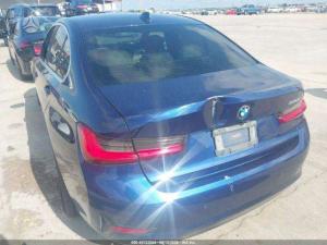 Blue BMW 330 2020 in Klaipeda, with an engine capacity of 2.00 L and mileage of 120 thousand km for 15900 €, photo 18 on AUTOMOTO.COM.LV