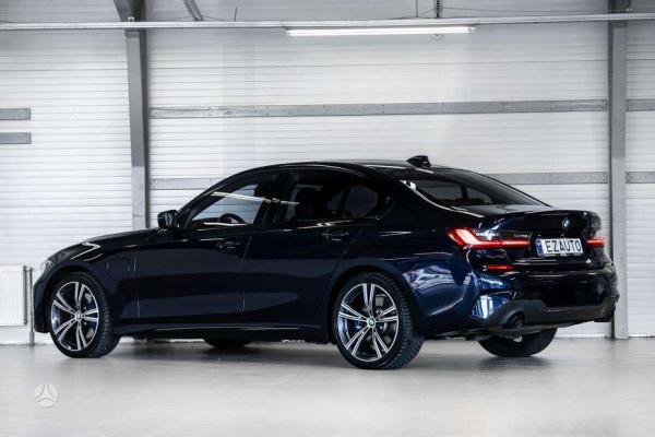 Blue BMW 330 2020 in Tukums, with an engine capacity of 2.00 L and mileage of 150 thousand km for 25990 €, photo 6 on AUTOMOTO.COM.LV