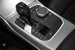 Синий БМВ 330 2020 в Тукумс, объемом двигателя 2.00 л и пробегом 150 тыс. км за 25990 €, фото 16 на AUTOMOTO.COM.LV