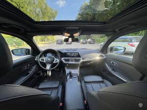 Blue BMW 330 2021 in Elektrenai, with an engine capacity of 2.00 L and mileage of 56 thousand km for 24999 €, photo 30 on AUTOMOTO.COM.LV