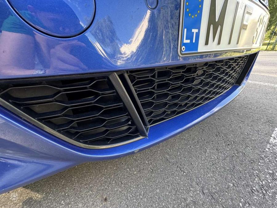 Blue BMW 330 2021 in Elektrenai, with an engine capacity of 2.00 L and mileage of 56 thousand km for 24999 €, photo 39 on AUTOMOTO.COM.LV