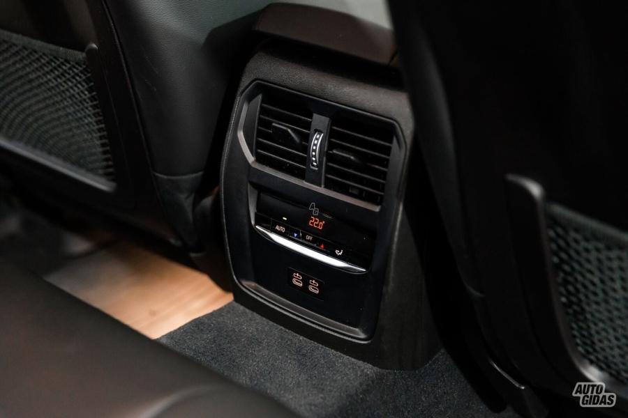 Zils BMW 330 2023 Viļņa, ar dzinēja tilpumu 2.00 L un nobraukumu 72 tūkst. km par 39991 €, foto 26 vietnē AUTOMOTO.COM.LV