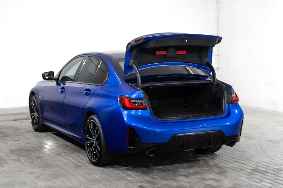 Zils BMW 330 2023 Viļņa, ar dzinēja tilpumu 2.00 L un nobraukumu 72 tūkst. km par 39991 €, foto 33 vietnē AUTOMOTO.COM.LV