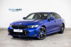 Blue BMW 330 2023 in Vilnius, with an engine capacity of 2.00 L and mileage of 72 thousand km for 38993 €, photo  on AUTOMOTO.COM.LV