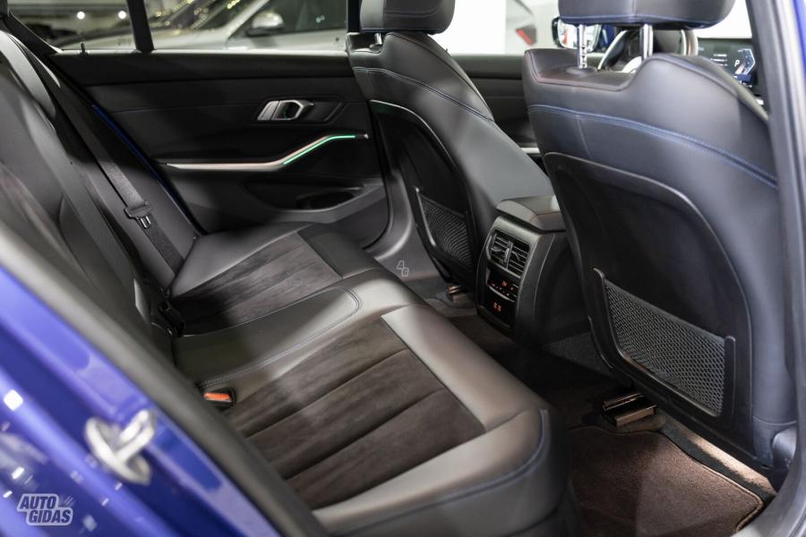 Blue BMW 330 2023 in Vilnius, with an engine capacity of 2.00 L and mileage of 72 thousand km for 38993 €, photo 25 on AUTOMOTO.COM.LV