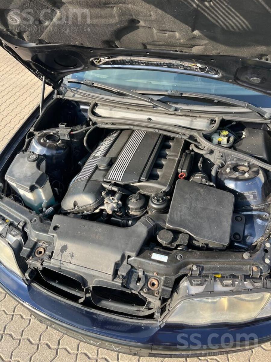 Blue BMW 330 1999 in Riga, with an engine capacity of 3.00 L and mileage of 286 thousand km for 3955 €, photo 8 on AUTOMOTO.COM.LV