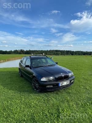 Zils BMW 330 2000 Preiļi, ar dzinēja tilpumu 3.00 L un nobraukumu 426 tūkst. km par 2100 €, foto  vietnē AUTOMOTO.COM.LV