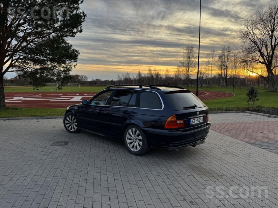 Blue BMW 330 2001 in Kuldiga, with an engine capacity of 3.00 L and mileage of 416 thousand km for 2100 €, photo 1 on AUTOMOTO.COM.LV