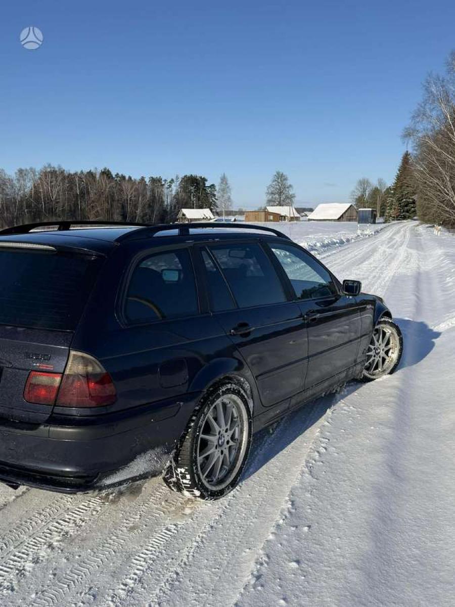Blue BMW 330 2001 in Utena, with an engine capacity of 3.00 L and mileage of 357 thousand km for 1800 €, photo 2 on AUTOMOTO.COM.LV