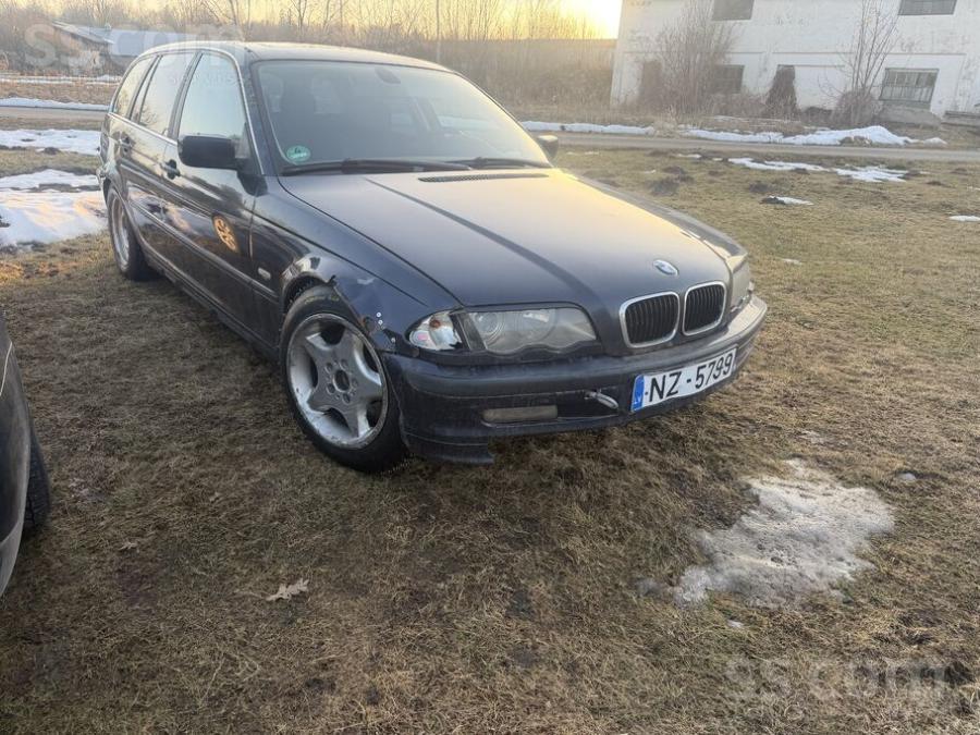 Blue BMW 330 2001 in Riga, with an engine capacity of 3.00 L and mileage of 0 thousand km for 2450 €, photo 1 on AUTOMOTO.COM.LV