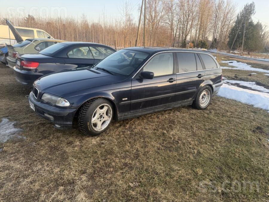 Blue BMW 330 2001 in Riga, with an engine capacity of 3.00 L and mileage of 0 thousand km for 2450 €, photo 5 on AUTOMOTO.COM.LV