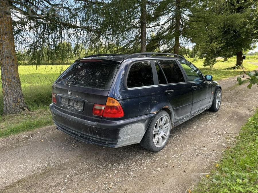 Blue BMW 330 2001 in Riga, with an engine capacity of 3.00 L and mileage of 410 thousand km for 1600 €, photo 5 on AUTOMOTO.COM.LV