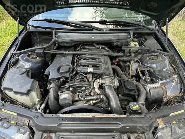 Blue BMW 330 2001 in Riga, with an engine capacity of 3.00 L and mileage of 410 thousand km for 1600 €, photo 7 on AUTOMOTO.COM.LV