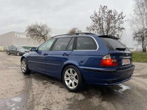 Blue BMW 330 2002 in Marijampole, with an engine capacity of 0.00 L and mileage of 301 thousand km for 4200 €, photo 4 on AUTOMOTO.COM.LV