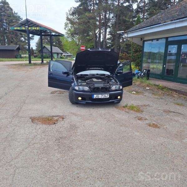 Blue BMW 330 2003 in Riga, with an engine capacity of 3.00 L and mileage of 422 thousand km for 2600 €, photo 5 on AUTOMOTO.COM.LV