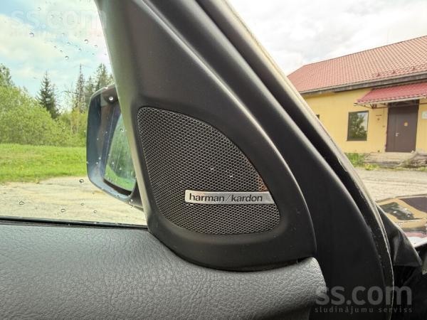 Zils BMW 330 2004 Alūksne, ar dzinēja tilpumu 3.00 L un nobraukumu 450 tūkst. km par 2499 €, foto 10 vietnē AUTOMOTO.COM.LV