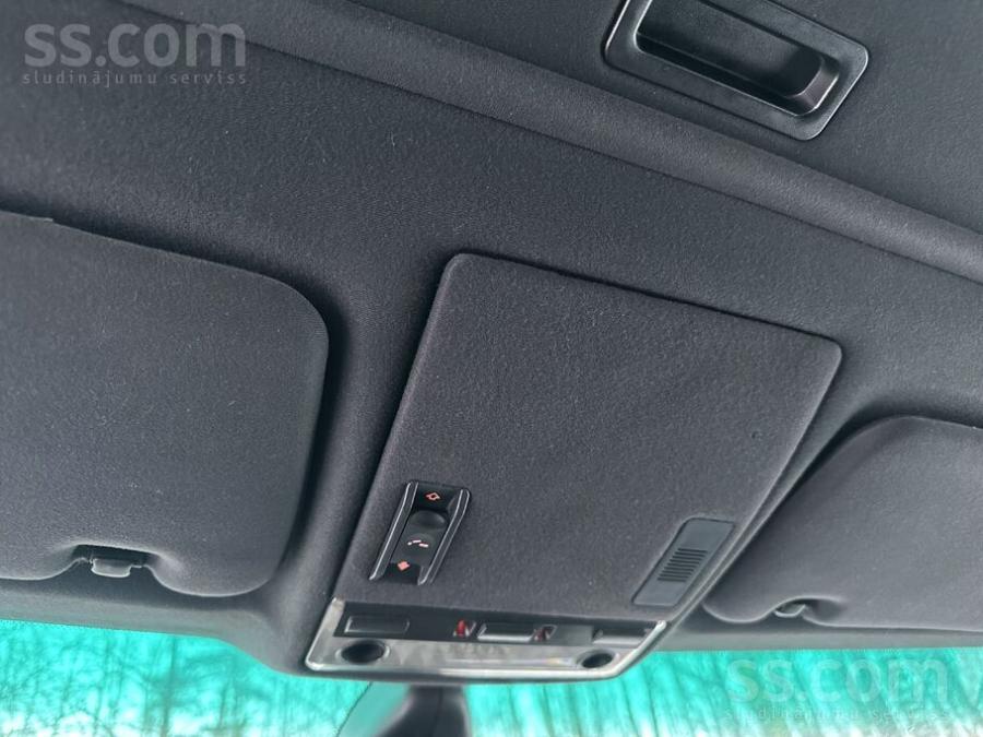 Blue BMW 330 2004 in Riga, with an engine capacity of 3.00 L and mileage of 0 thousand km for 2400 €, photo 17 on AUTOMOTO.COM.LV
