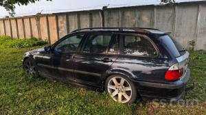 Blue BMW 330 2005 in Riga, with an engine capacity of 3.00 L and mileage of 346 thousand km for 800 €, photo 4 on AUTOMOTO.COM.LV