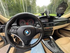 Blue BMW 330 2005 in Riga, with an engine capacity of 3.00 L and mileage of 397 thousand km for 3500 €, photo 6 on AUTOMOTO.COM.LV