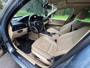 Blue BMW 330 2005 in Riga, with an engine capacity of 3.00 L and mileage of 397 thousand km for 3500 €, photo 7 on AUTOMOTO.COM.LV