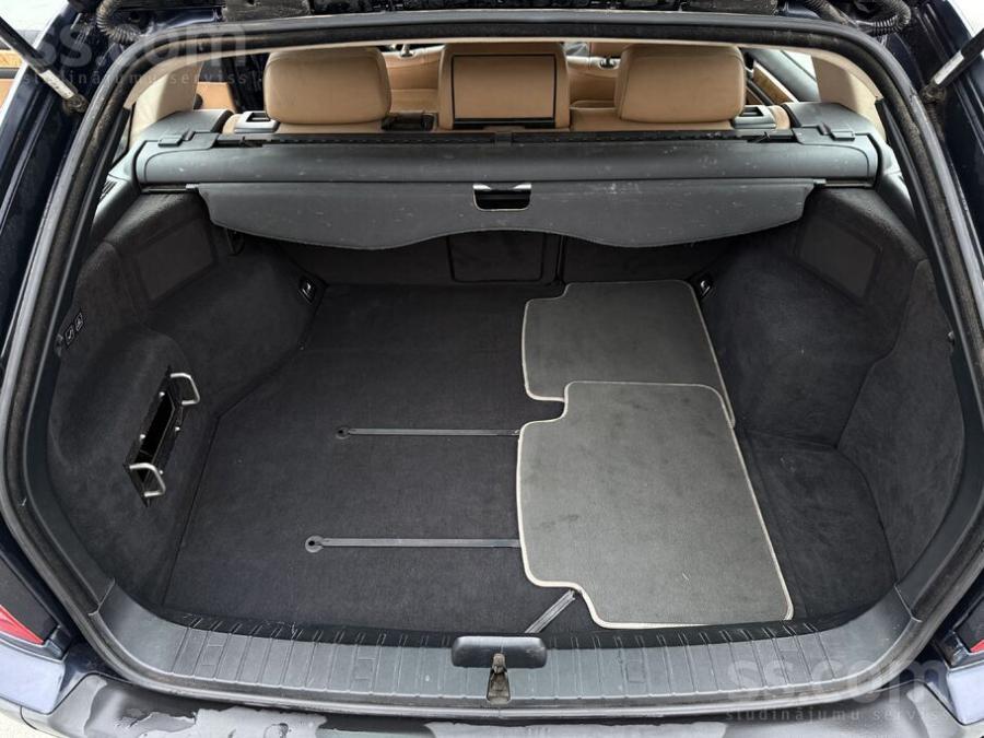 Zils BMW 330 2005 Rīga, ar dzinēja tilpumu 3.00 L un nobraukumu 345 tūkst. km par 4150 €, foto 11 vietnē AUTOMOTO.COM.LV