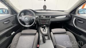 Zils BMW 330 2006 Rīga, ar dzinēja tilpumu 3.00 L un nobraukumu 331 tūkst. km par 4250 €, foto 11 vietnē AUTOMOTO.COM.LV