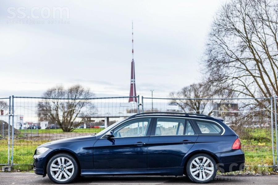 Blue BMW 330 2006 in Riga, with an engine capacity of 3.00 L and mileage of 244 thousand km for 4490 €, photo 4 on AUTOMOTO.COM.LV