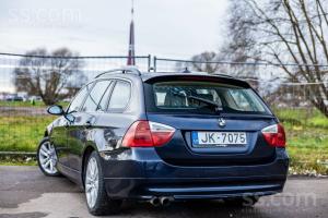 Blue BMW 330 2006 in Riga, with an engine capacity of 3.00 L and mileage of 244 thousand km for 4490 €, photo 6 on AUTOMOTO.COM.LV