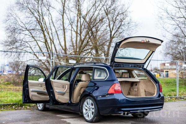 Blue BMW 330 2006 in Riga, with an engine capacity of 3.00 L and mileage of 244 thousand km for 4490 €, photo 9 on AUTOMOTO.COM.LV