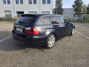 Zils BMW 330 2006 Rīga, ar dzinēja tilpumu 3.00 L un nobraukumu 327 tūkst. km par 3700 €, foto 5 vietnē AUTOMOTO.COM.LV