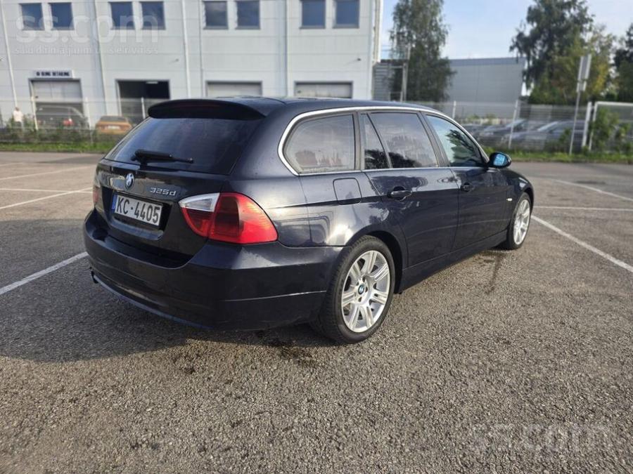 Zils BMW 330 2006 Rīga, ar dzinēja tilpumu 3.00 L un nobraukumu 327 tūkst. km par 3700 €, foto 5 vietnē AUTOMOTO.COM.LV