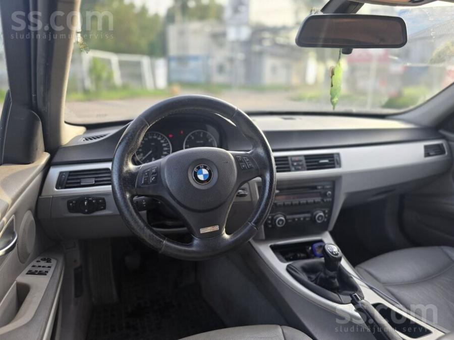 Zils BMW 330 2006 Rīga, ar dzinēja tilpumu 3.00 L un nobraukumu 327 tūkst. km par 3700 €, foto 6 vietnē AUTOMOTO.COM.LV