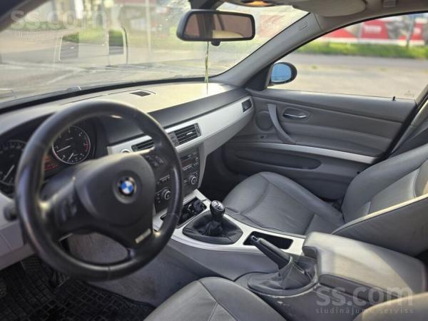 Zils BMW 330 2006 Rīga, ar dzinēja tilpumu 3.00 L un nobraukumu 327 tūkst. km par 3700 €, foto 6 vietnē AUTOMOTO.COM.LV