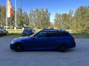 Blue BMW 330 2006 in Riga, with an engine capacity of 3.00 L and mileage of 360 thousand km for 4990 €, photo 6 on AUTOMOTO.COM.LV