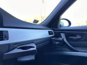 Blue BMW 330 2006 in Riga, with an engine capacity of 3.00 L and mileage of 360 thousand km for 4990 €, photo 21 on AUTOMOTO.COM.LV