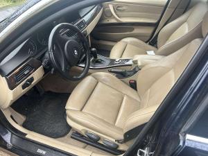 Blue BMW 330 2006 in Siauliai, with an engine capacity of 3.00 L and mileage of 351 thousand km for 4200 €, photo 4 on AUTOMOTO.COM.LV