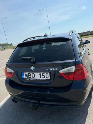 Blue BMW 330 2006 in Siauliai, with an engine capacity of 3.00 L and mileage of 351 thousand km for 4200 €, photo 12 on AUTOMOTO.COM.LV