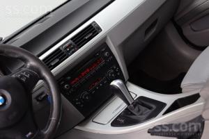 Zils BMW 330 2006 Rīga, ar dzinēja tilpumu 3.00 L un nobraukumu 0 tūkst. km par 3995 €, foto 11 vietnē AUTOMOTO.COM.LV
