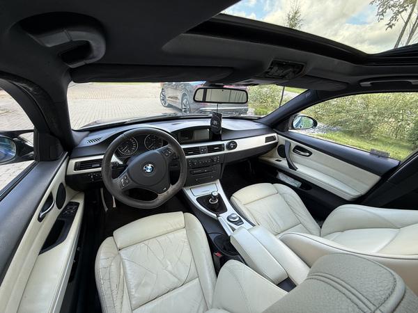 Zils BMW 330 2006 Saue, ar dzinēja tilpumu 0.00 L un nobraukumu 373 tūkst. km par 6000 €, foto 5 vietnē AUTOMOTO.COM.LV