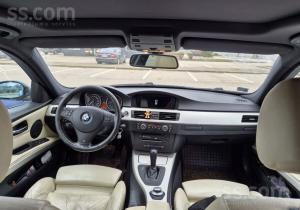 Blue BMW 330 2006 in Ogre, with an engine capacity of 3.00 L and mileage of 290 thousand km for 3500 €, photo 9 on AUTOMOTO.COM.LV